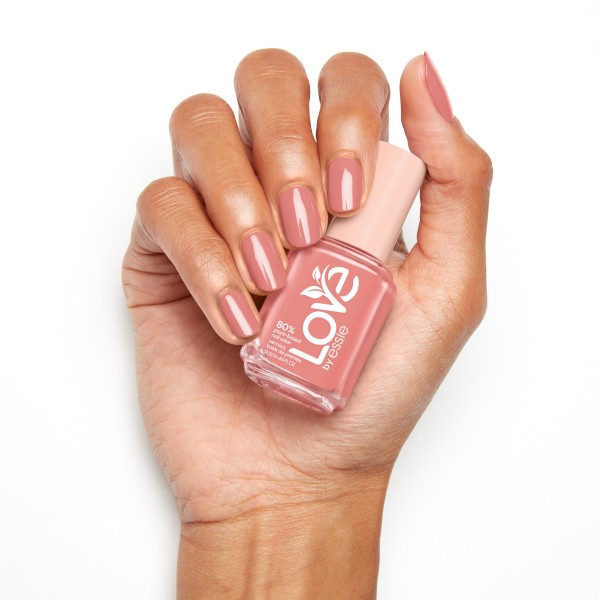 Köp Essie LOVE Better Than Yesterday 40 på apotea.se